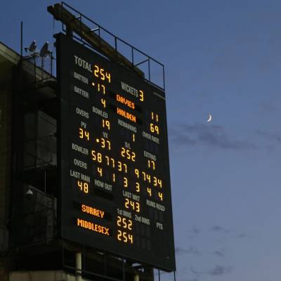 MATCH ACTION | SURREY V MIDDLESEX